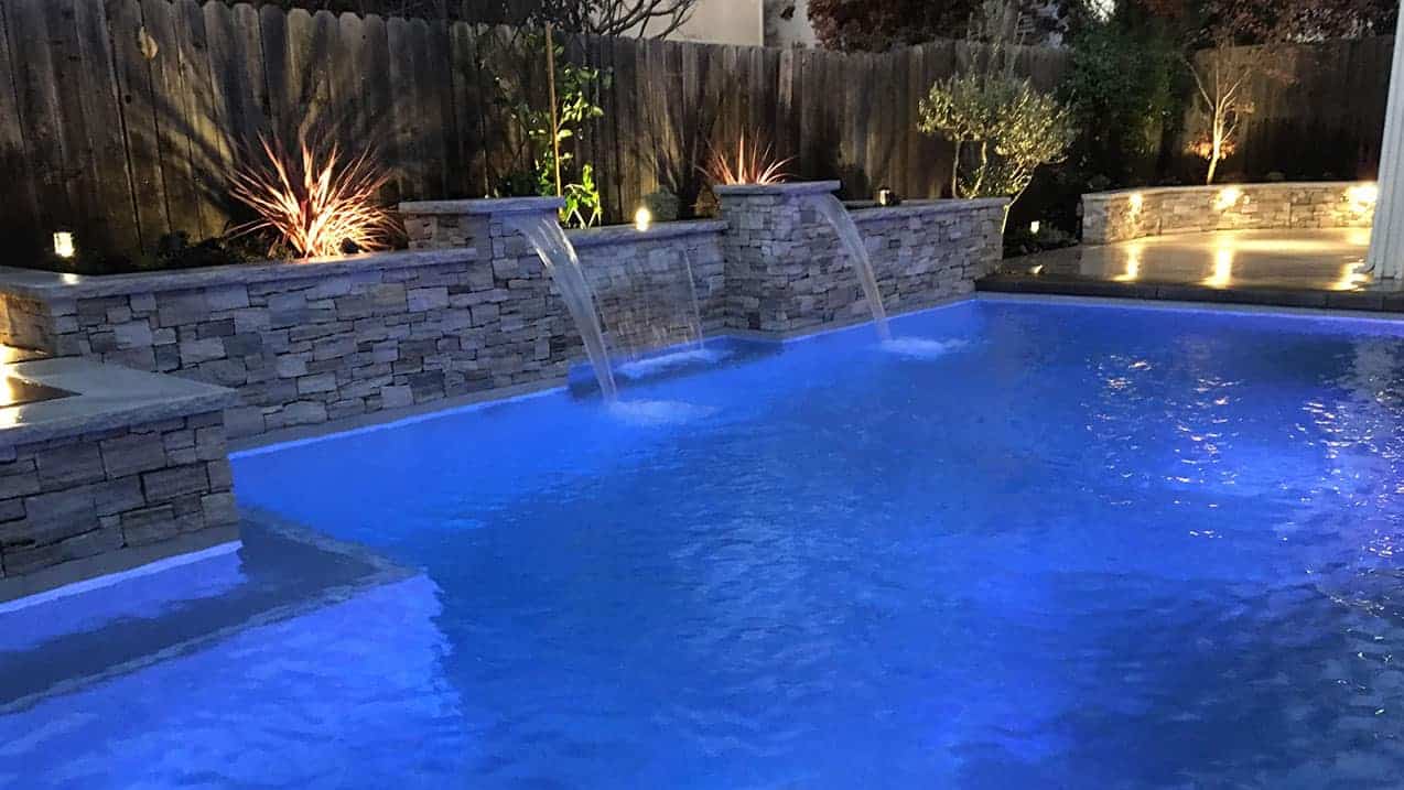 Estate Stone Berkshire Buff Pool - Realstone Systems
