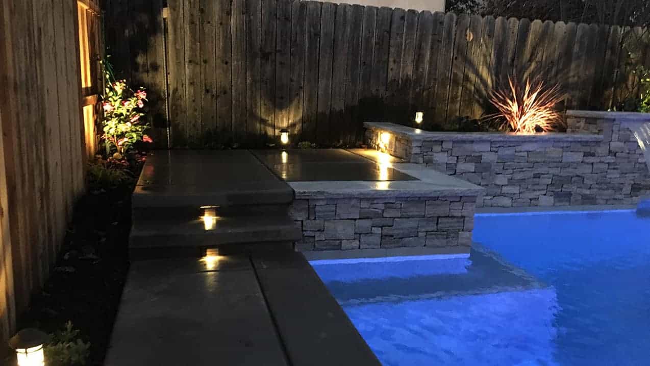 Estate Stone Berkshire Buff Pool - Realstone Systems