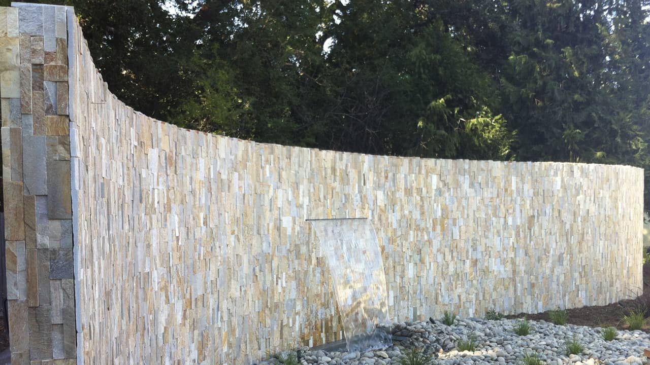 Sierra Accentstone Radius Hardscape Wall - Realstone Systems
