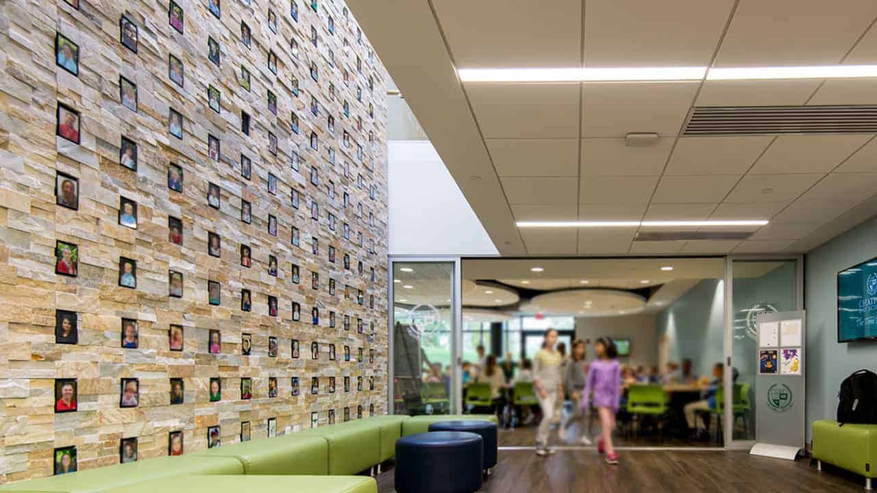 Sierra Accentstone Student Photo Wall - Realstone Systems