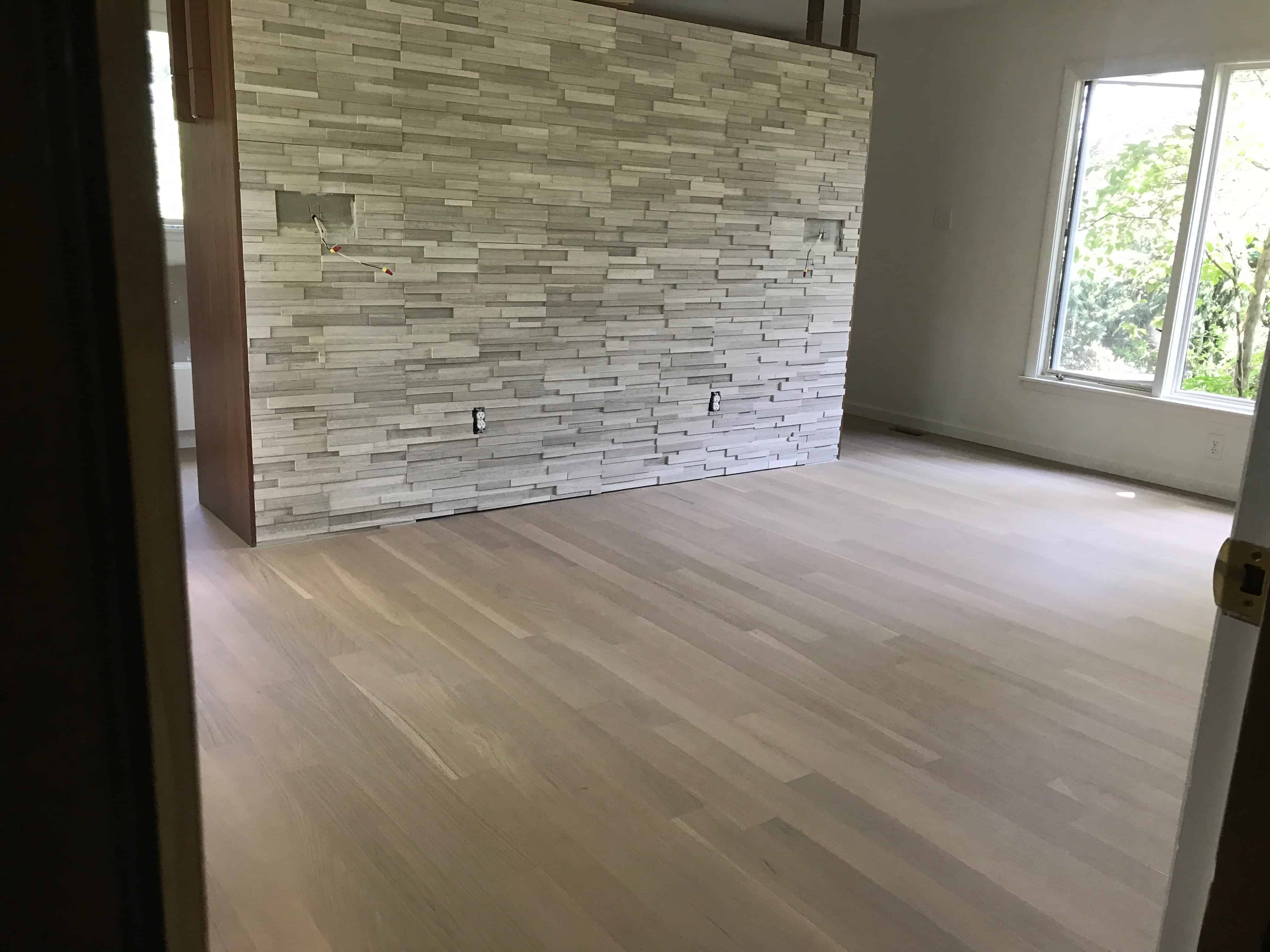 White Birch Honed Bedroom Wall - Realstone Systems