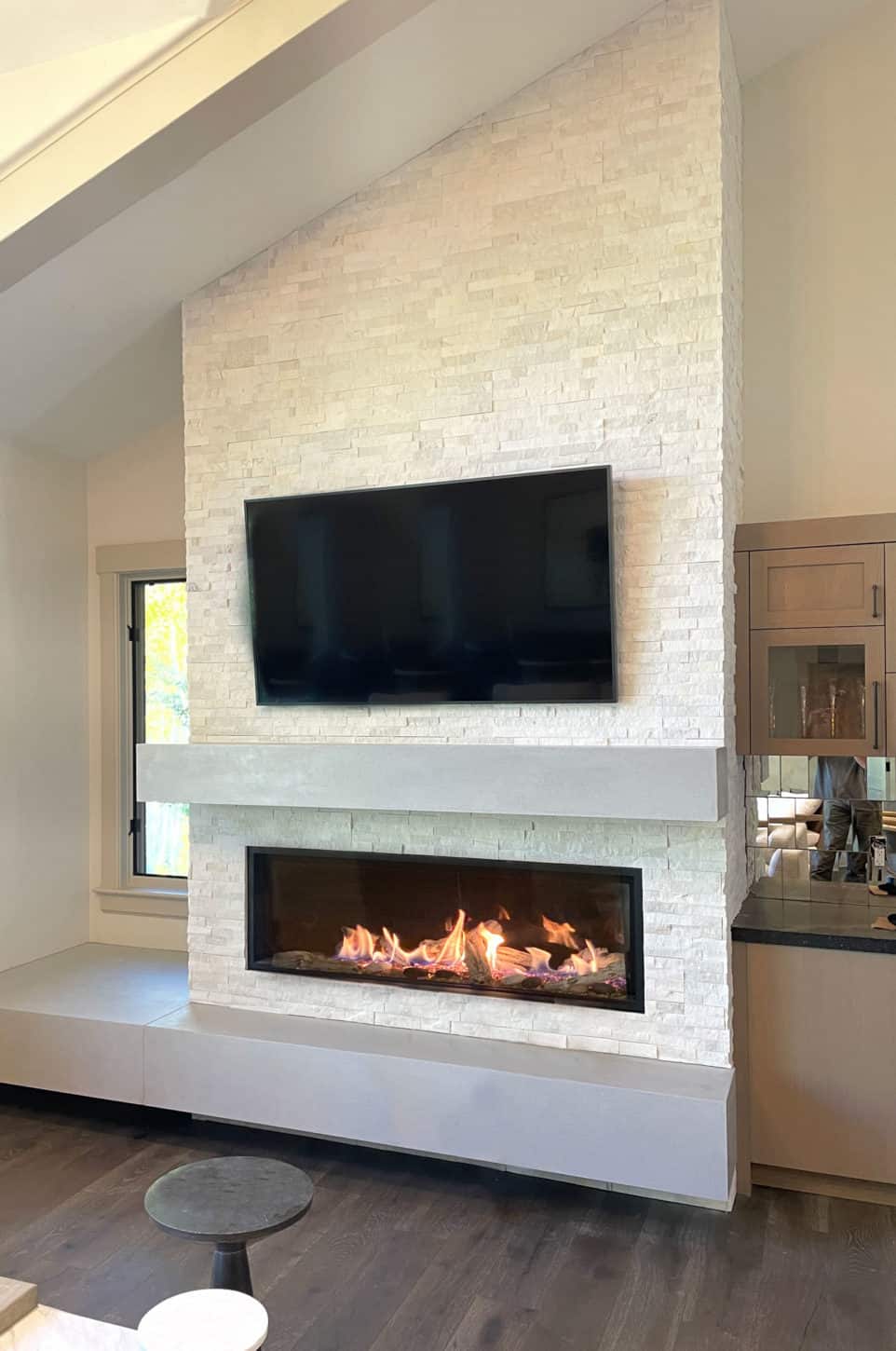white-stone-fireplace-ideas